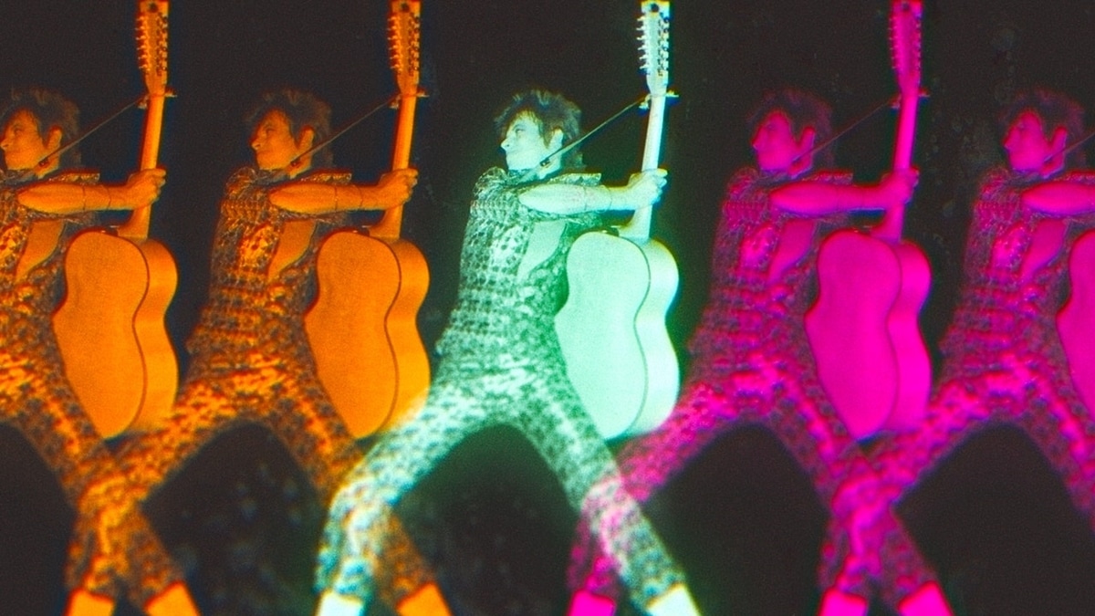 Film Review: Moonage Daydream captures David Bowie's paradox | The Spool